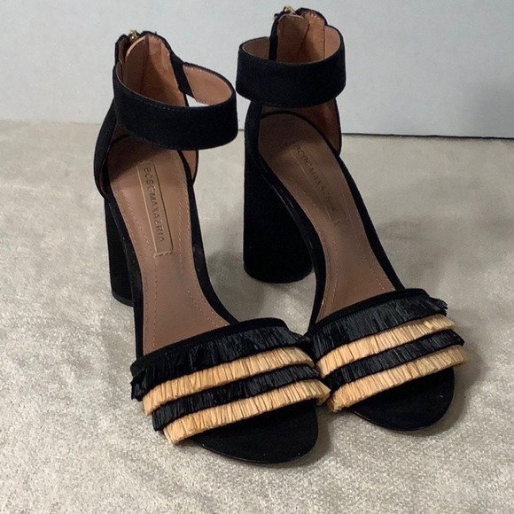 BCBGMaxAzria | Shoes | Bcbg Max Azria Alonza Raffia Suede Sandal Sz 8 ...